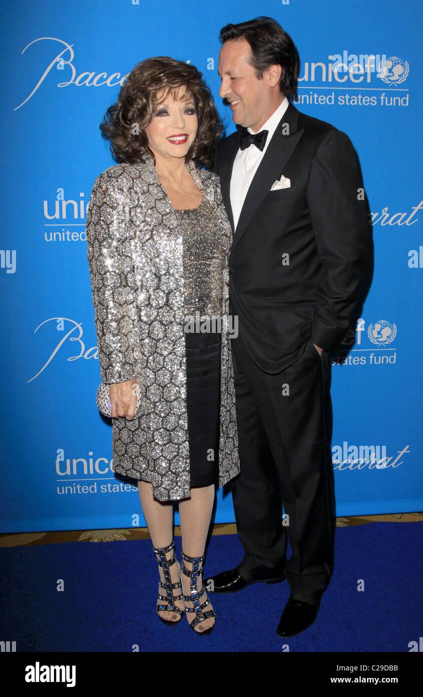 Joan Collins und Percy Gibson UNICEF Ball zu Ehren Jerry Weintraub im ...