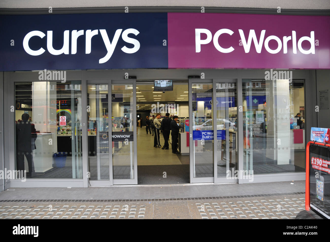 Currys pc welt -Fotos und -Bildmaterial in hoher Auflösung – Alamy