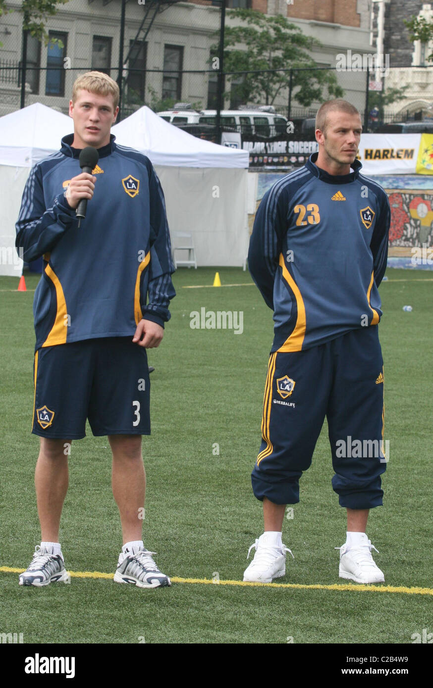 LA Galaxy's David Beckham besucht die David Beckham Jugendklinik ...