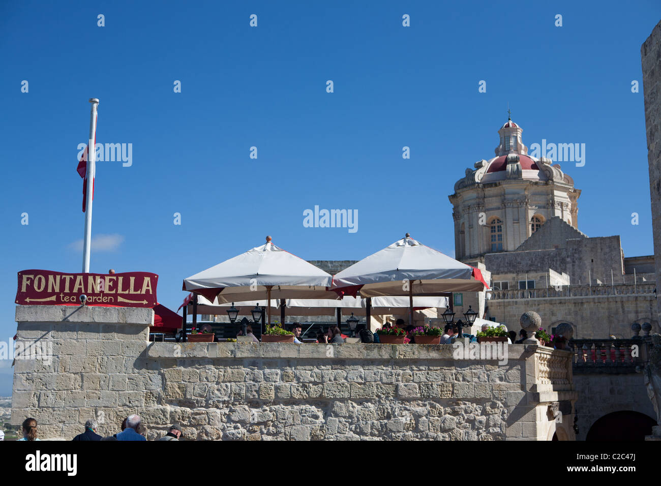 Fontanella tea garden mdina -Fotos und -Bildmaterial in hoher Auflösung ...