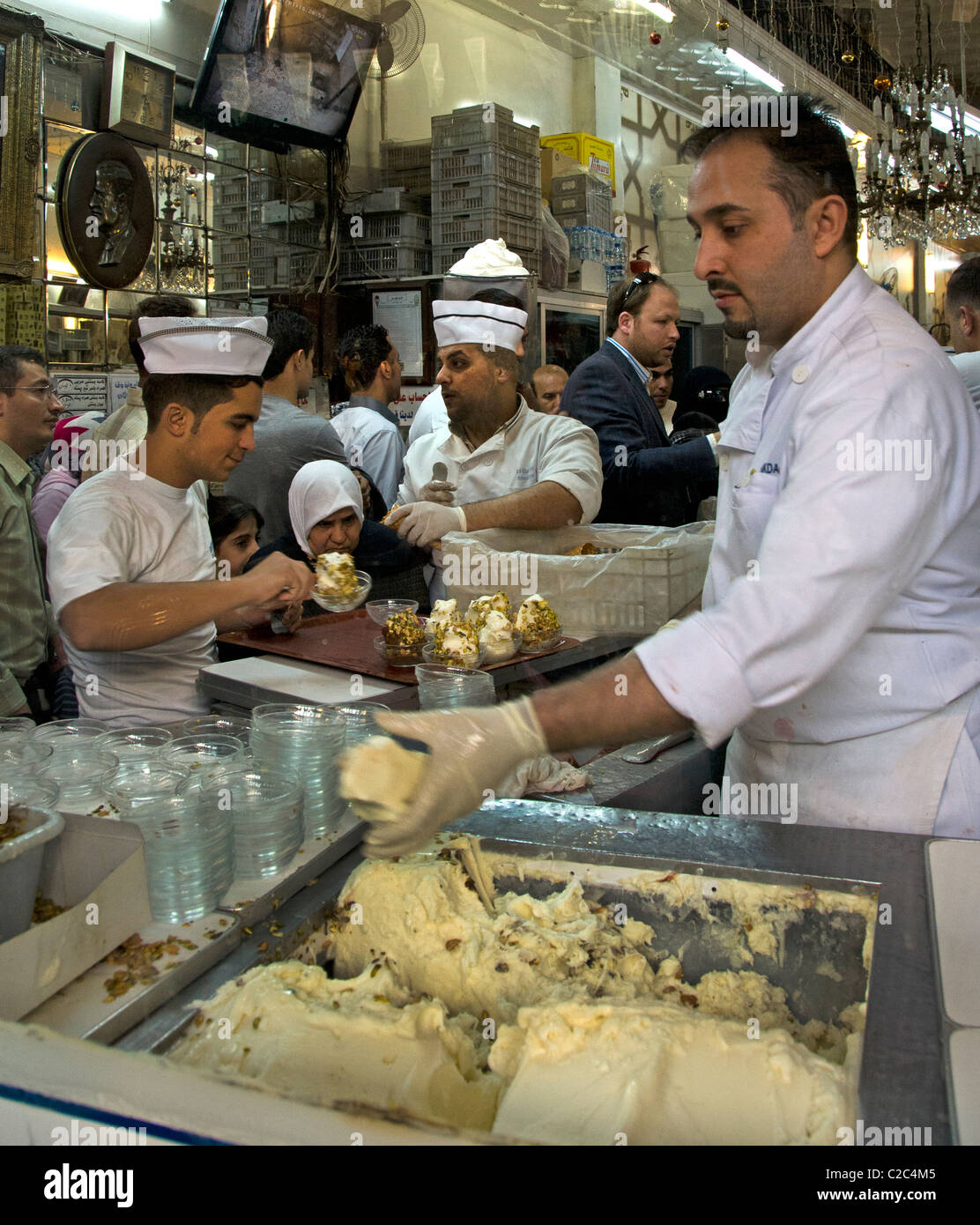 Damascus syria syrian ice cream -Fotos und -Bildmaterial in hoher ...