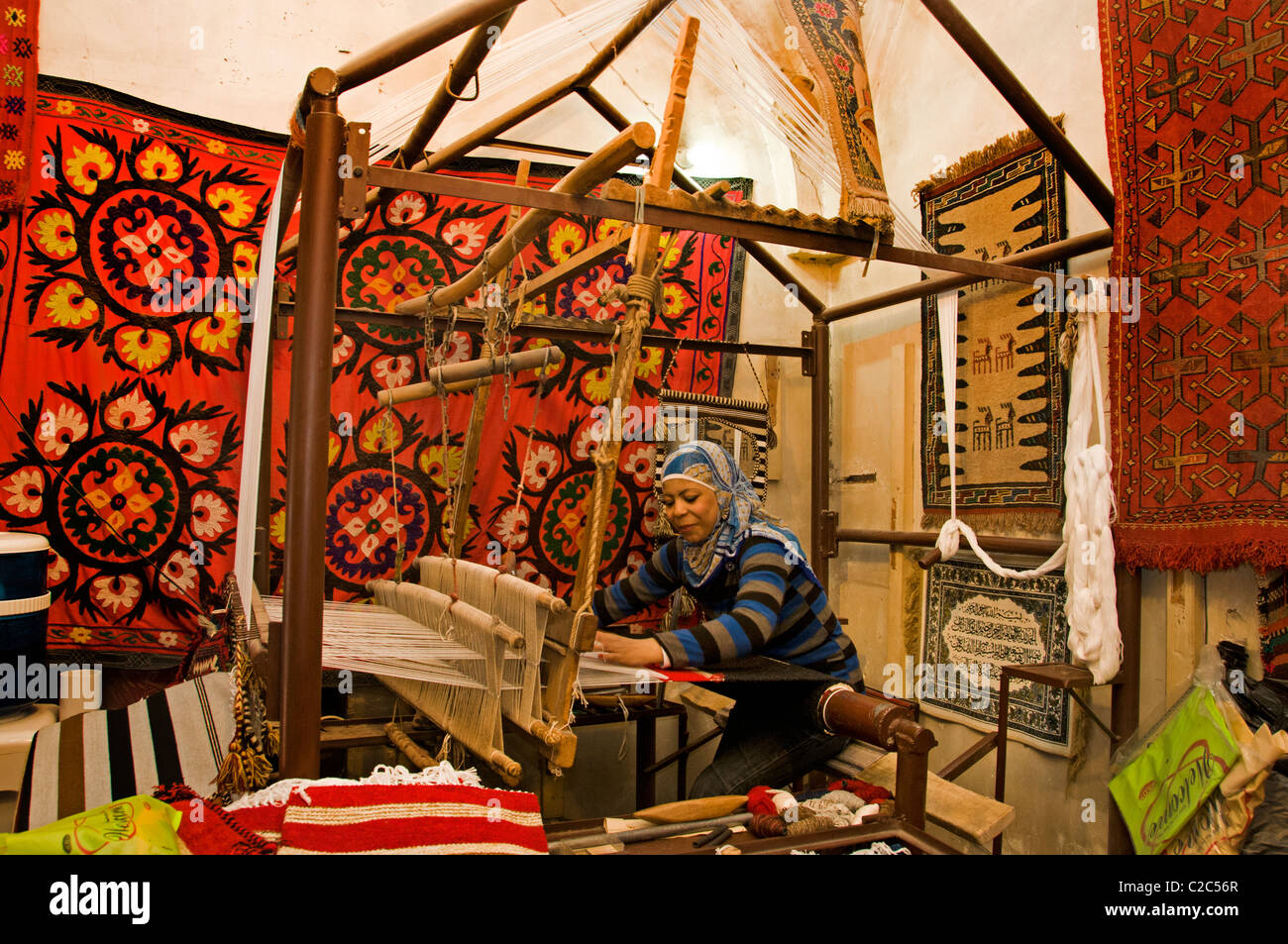 Garn zum weben -Fotos und -Bildmaterial in hoher Auflösung – Alamy