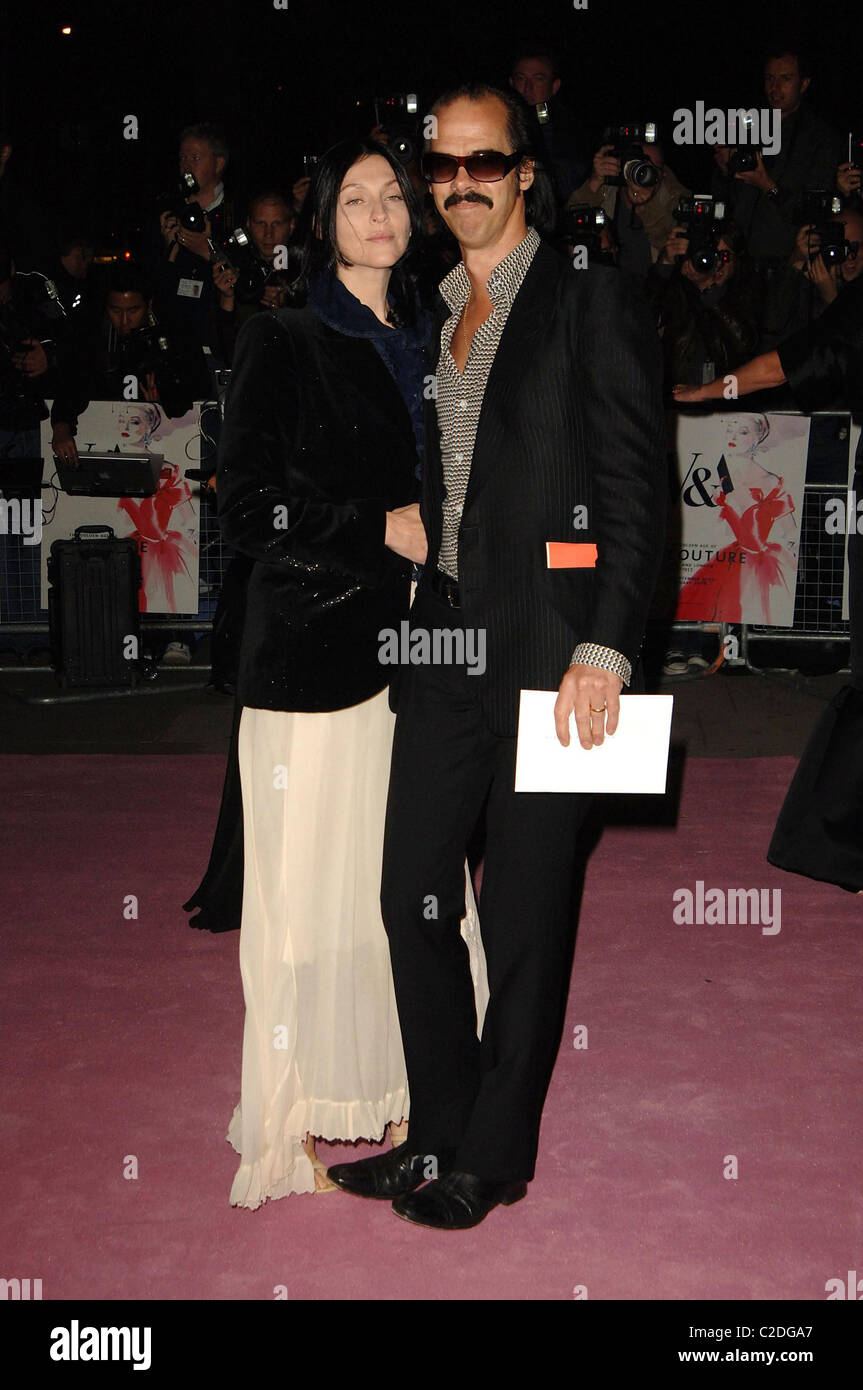 Nick Cave und Susie Bick "Golden Age of Couture" Gala statt im Victoria ...