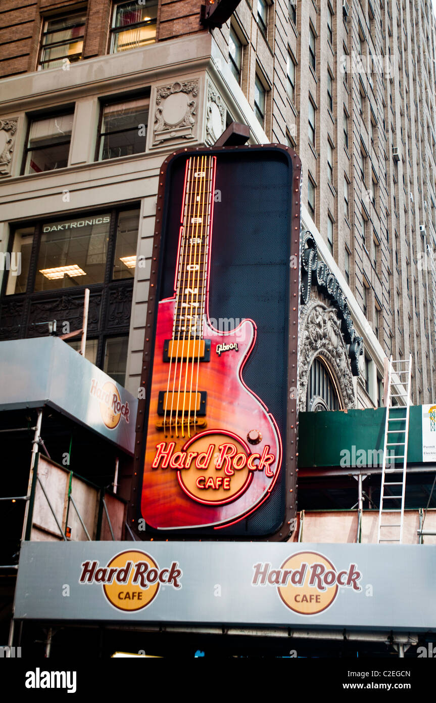 Hard rock cafe times square -Fotos und -Bildmaterial in hoher Auflösung ...
