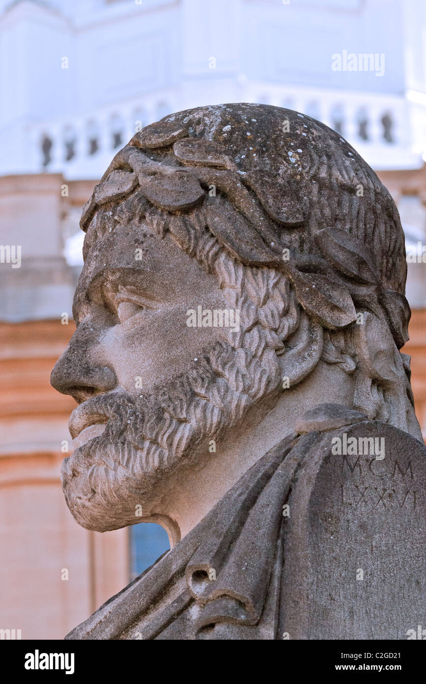 Benutze einen kopf -Fotos und -Bildmaterial in hoher Auflösung – Alamy