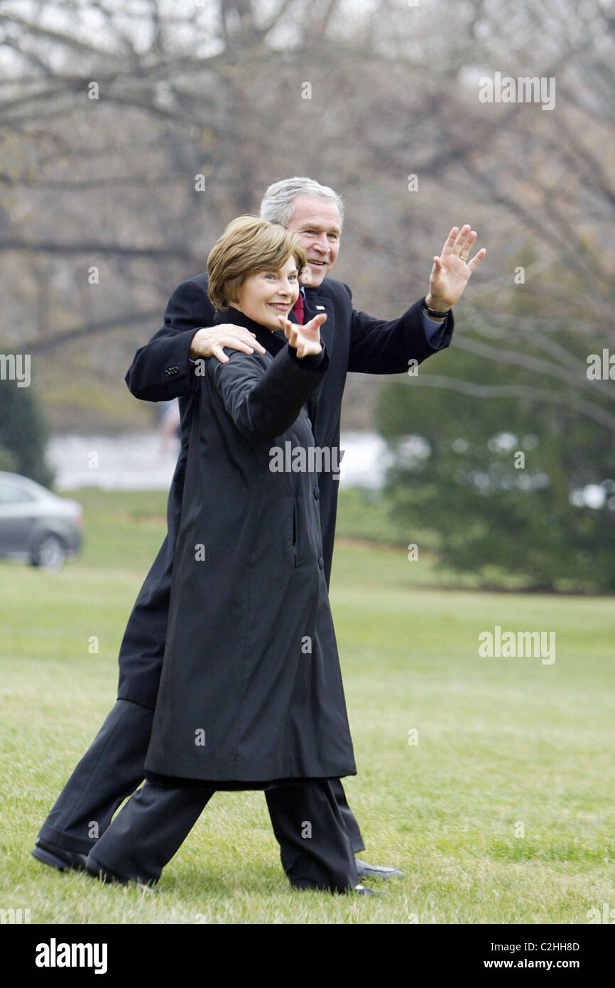 Präsident George w. Bush und Laura Bush die erste Familie fahren aus ...