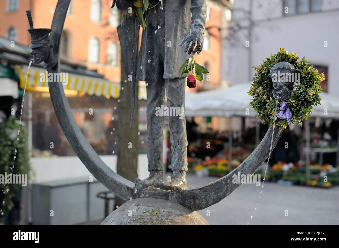 Brunnen viktualienmarkt stieg -Fotos und -Bildmaterial in hoher ...