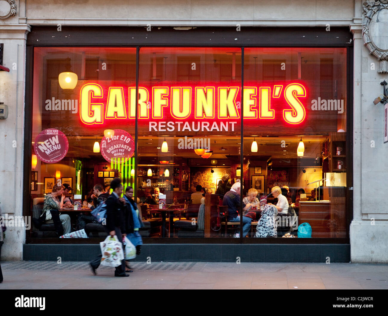 Garfunkels restaurant -Fotos und -Bildmaterial in hoher Auflösung – Alamy