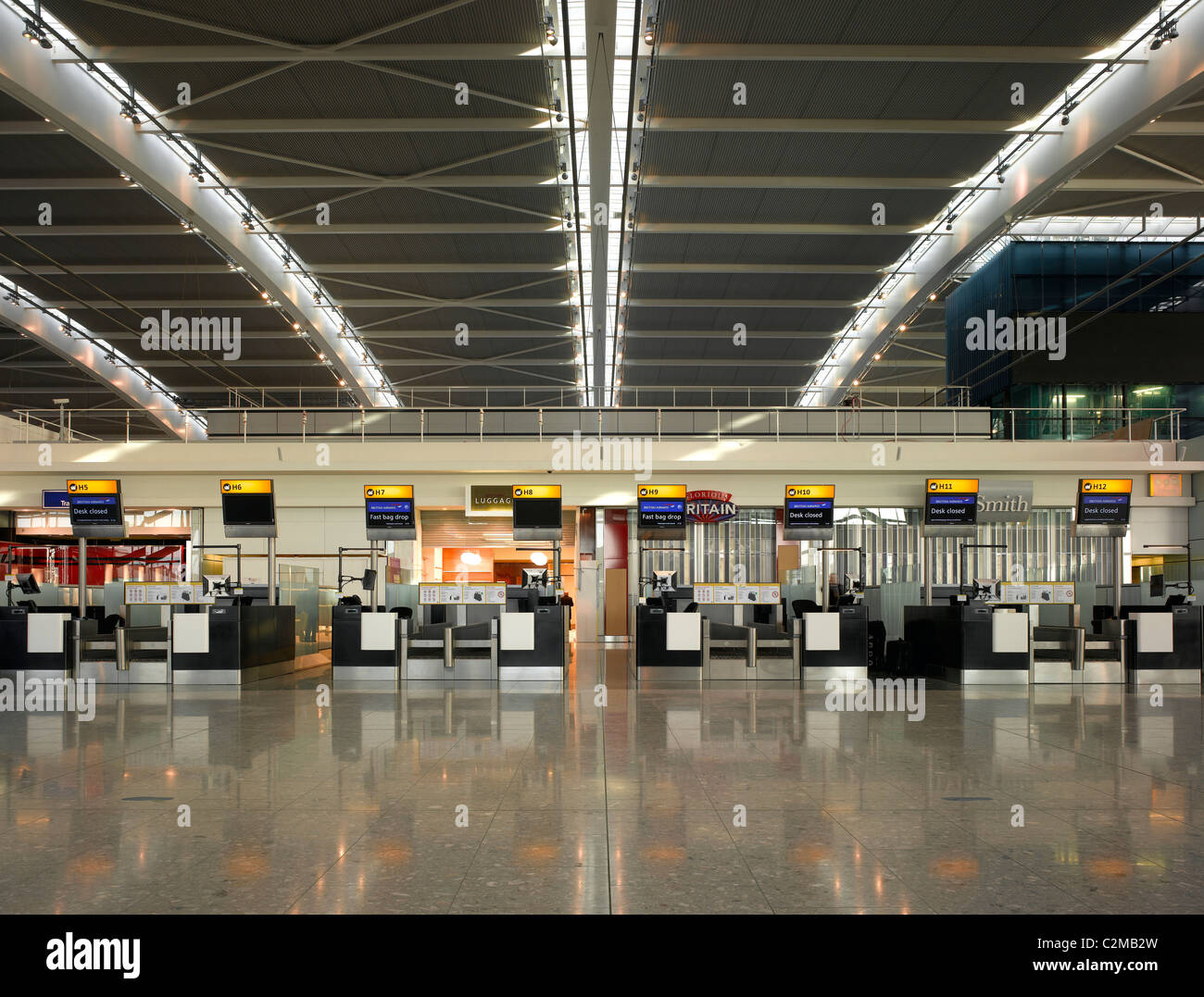 Flughafen london heathrow terminal 5 -Fotos und -Bildmaterial in hoher ...