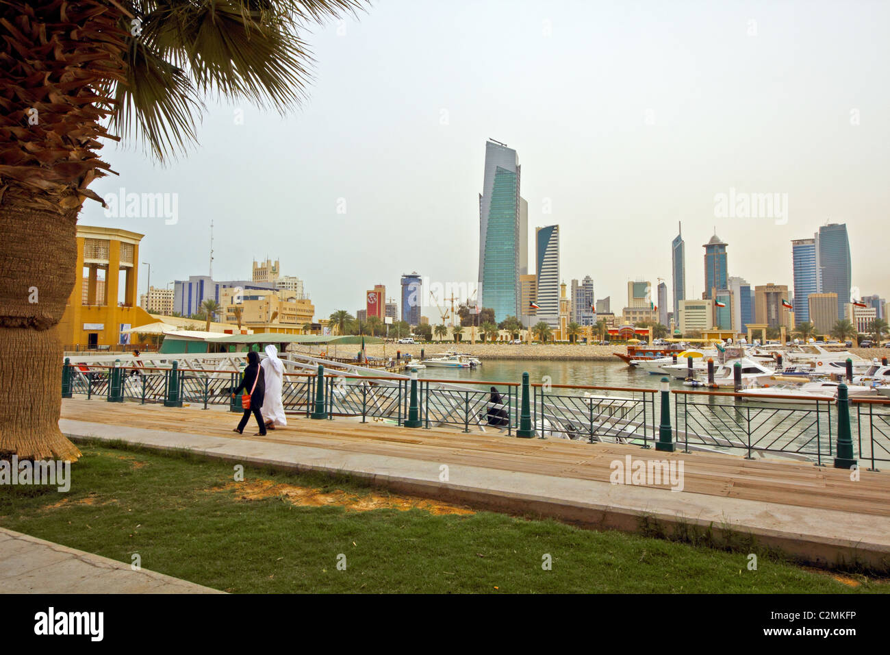 Kuwait city marina -Fotos und -Bildmaterial in hoher Auflösung – Alamy