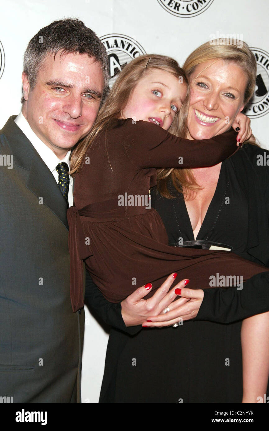 Neil Pepe und Mary McCann der Atlantic Theater Company Spring Gala ...