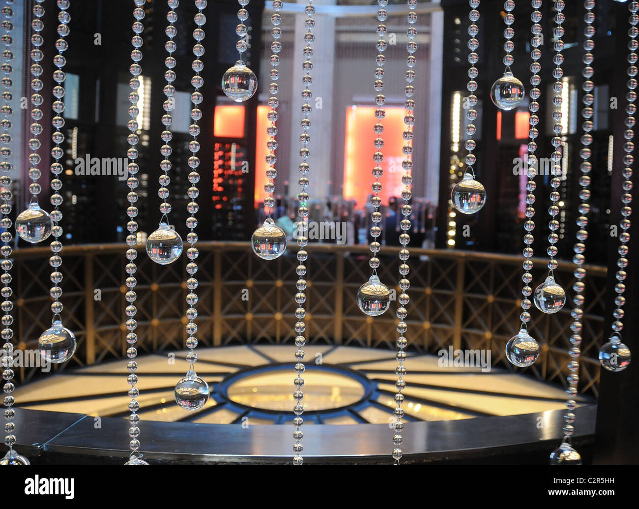 Atmosphäre der VIP-Opening-Party für Le Bernardin's Chef Eric Ripert ...