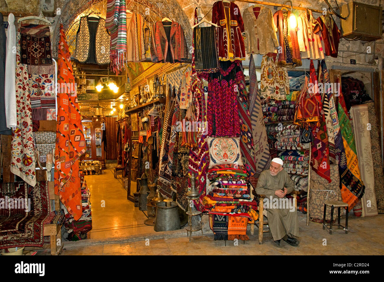 Aleppo Basar Souk Souk Marktstadt Stadt Syrien Teppich Kleidung ...