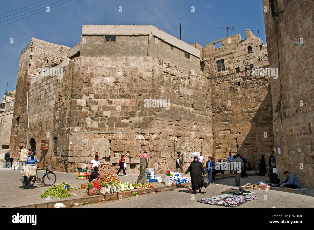 Aleppo Bazaar Souk Souq Old Stockfotos und -bilder Kaufen - Alamy
