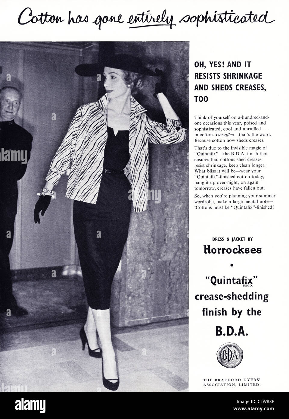 Fashion 1950s ladies fashion hats -Fotos und -Bildmaterial in hoher ...