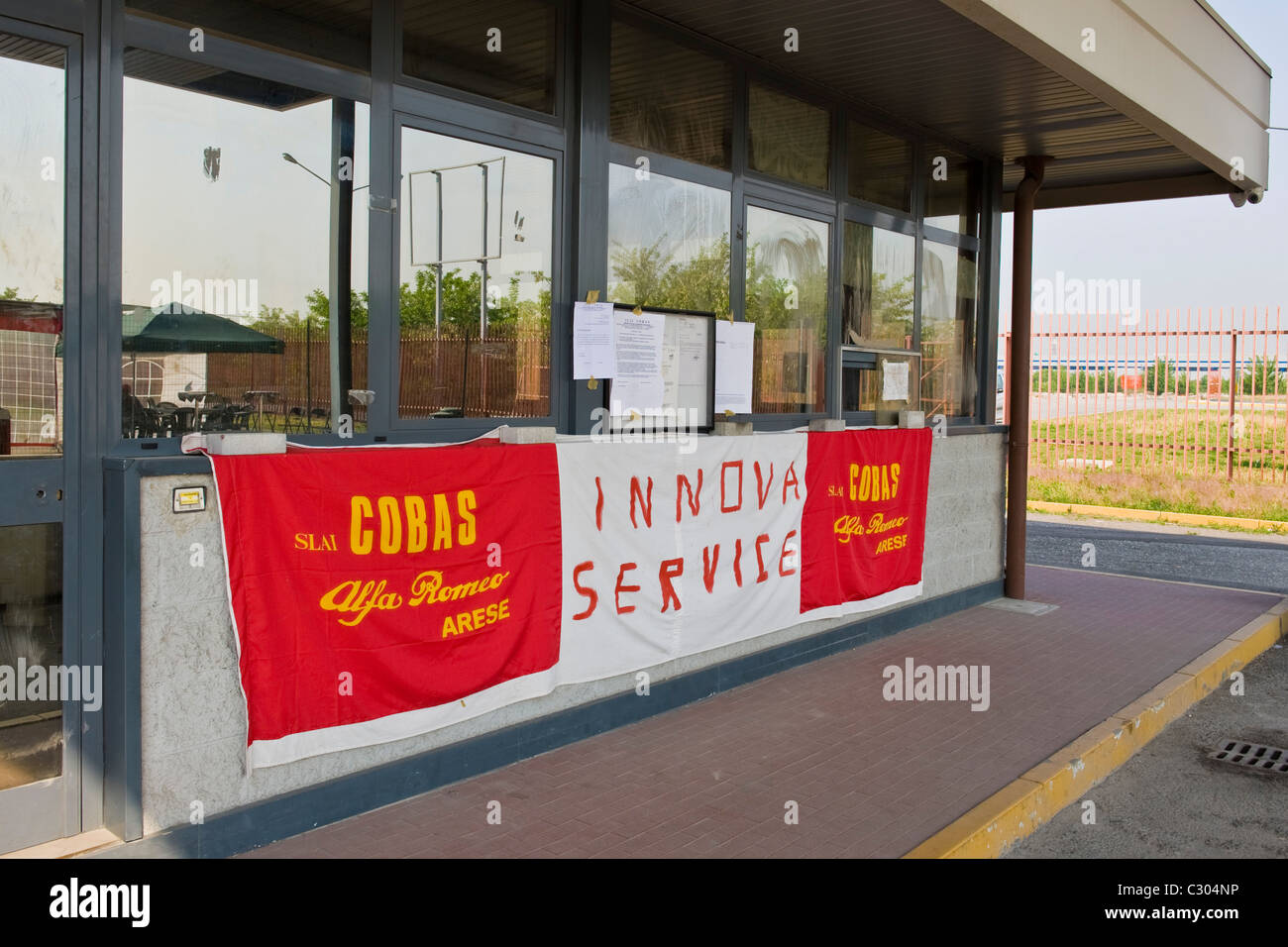 Alfa romeo factory arese milan -Fotos und -Bildmaterial in hoher ...