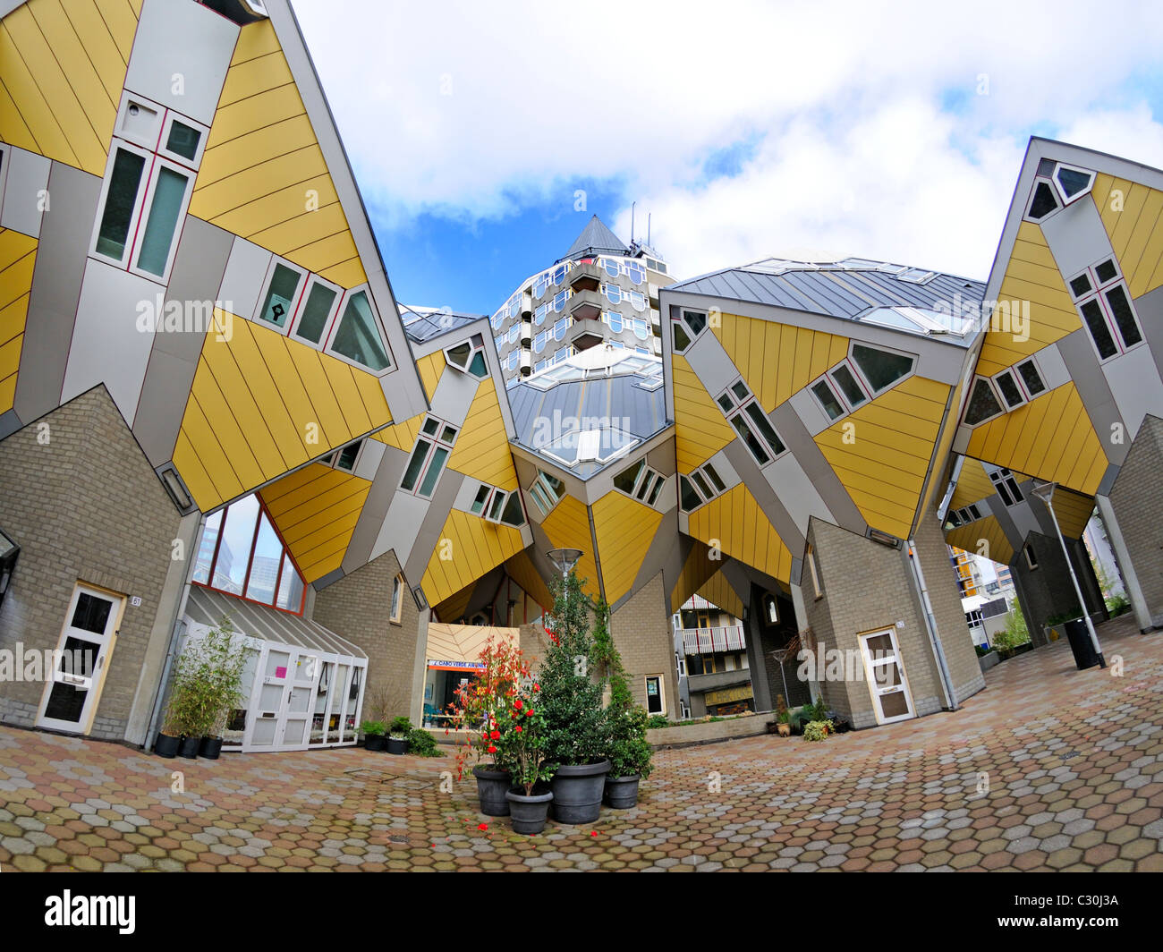 Würfelhäuser rotterdam -Fotos und -Bildmaterial in hoher Auflösung – Alamy