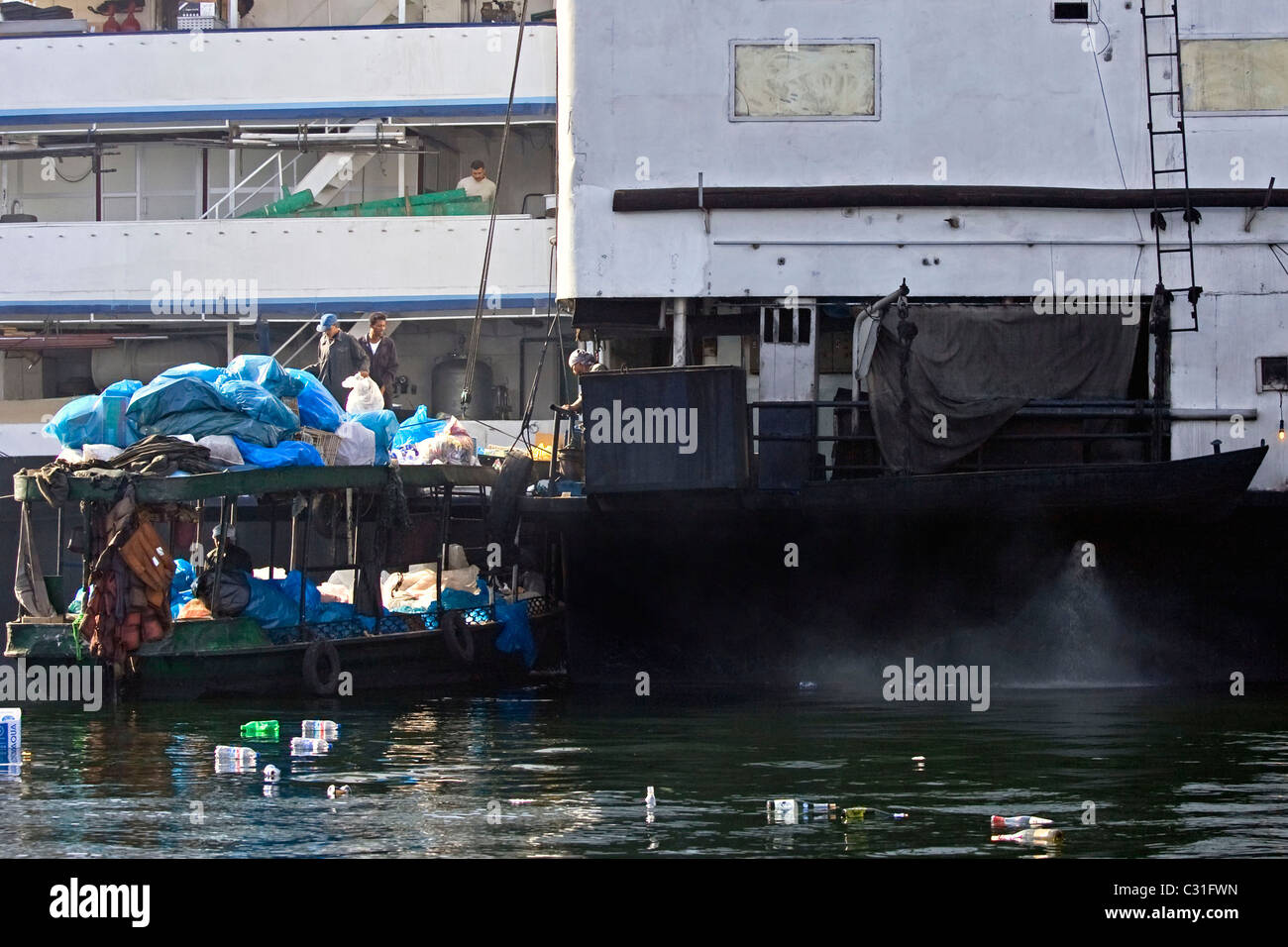 Müll fluss nil -Fotos und -Bildmaterial in hoher Auflösung – Alamy