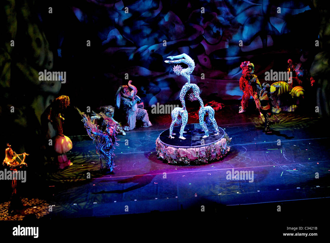 Darsteller Eröffnung des "Cirque Dreams: Jungle Fantasy" im Hard Rock ...