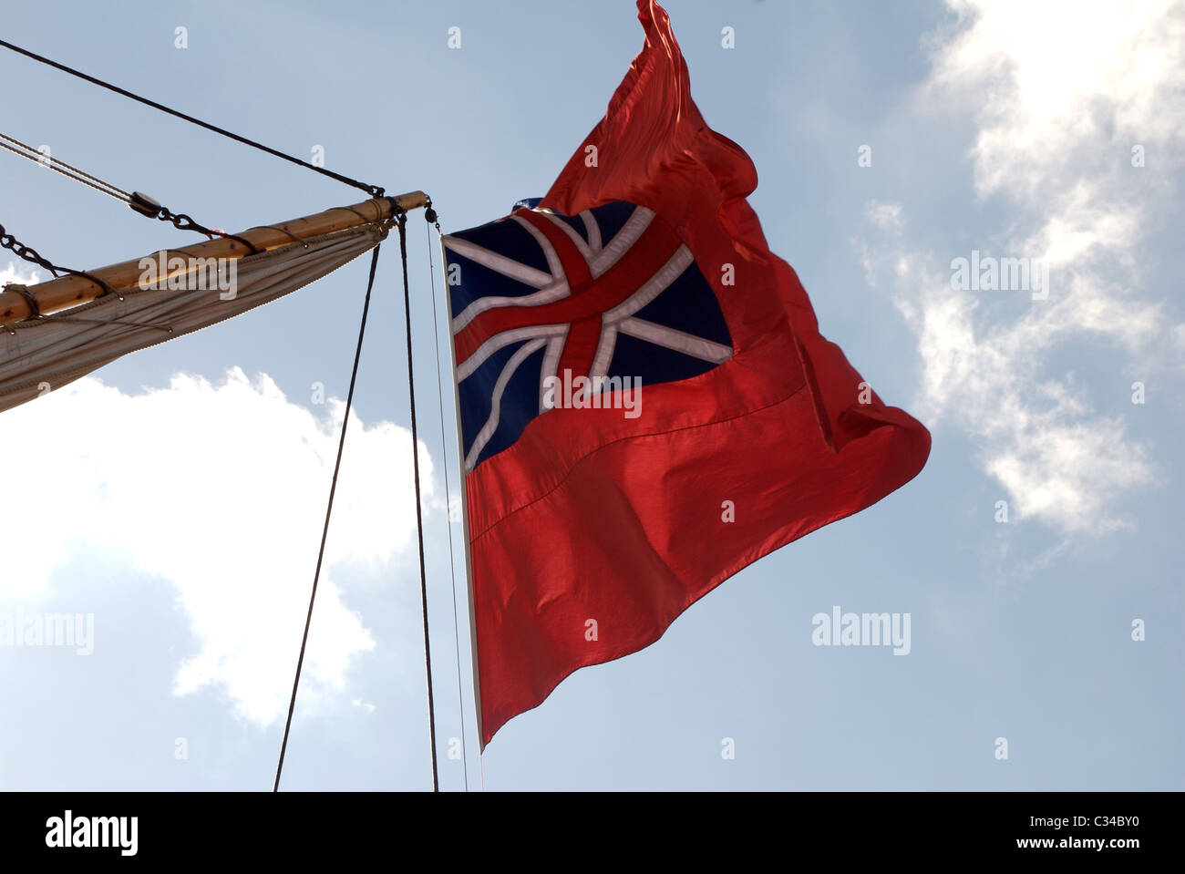 Britische rote flagge -Fotos und -Bildmaterial in hoher Auflösung – Alamy