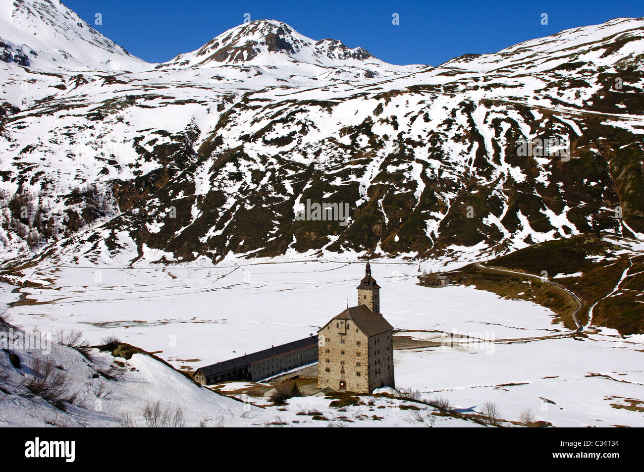 Simplon pass mit hospiz -Fotos und -Bildmaterial in hoher Auflösung – Alamy