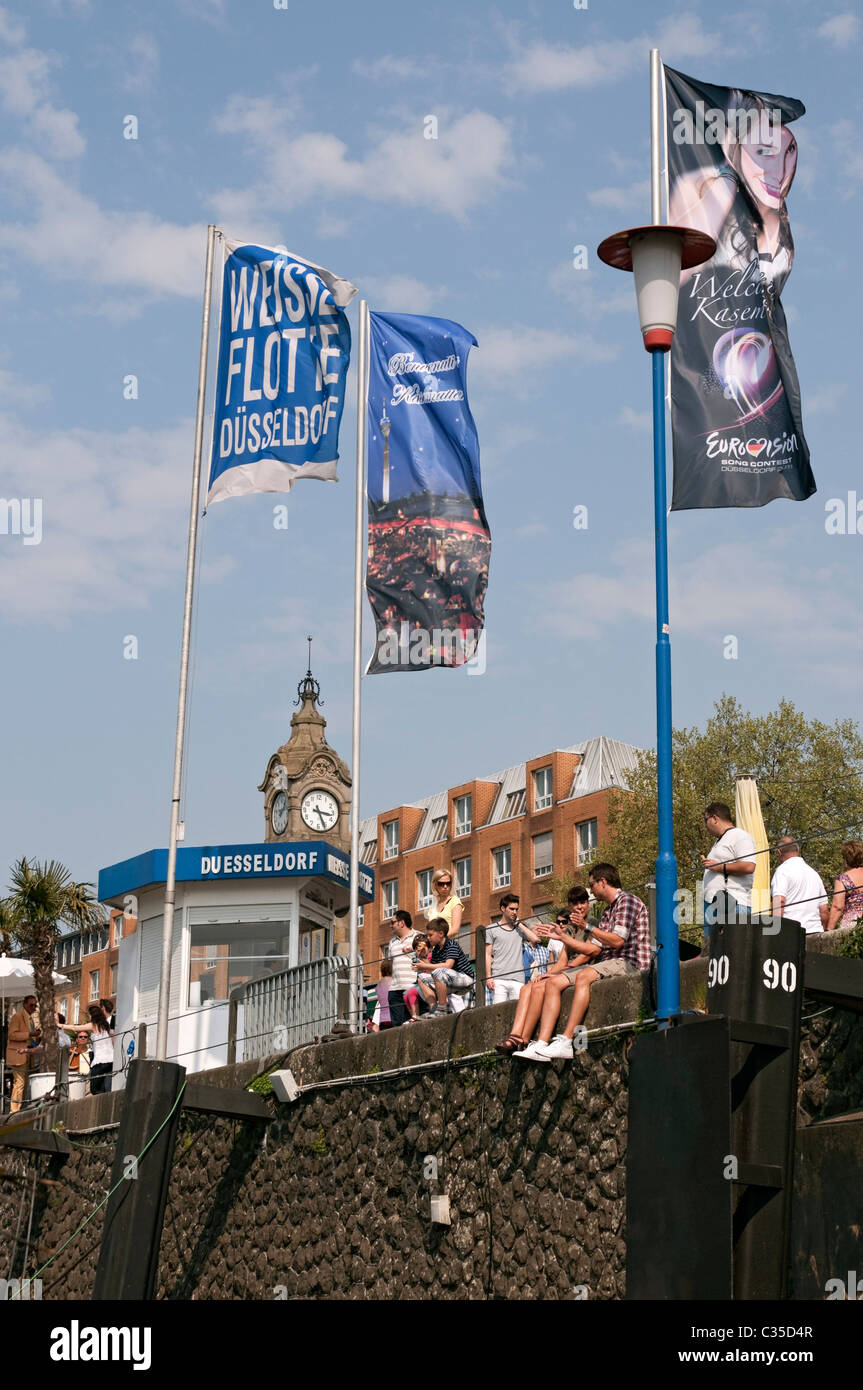 Dusseldorf flags deutschland -Fotos und -Bildmaterial in hoher ...