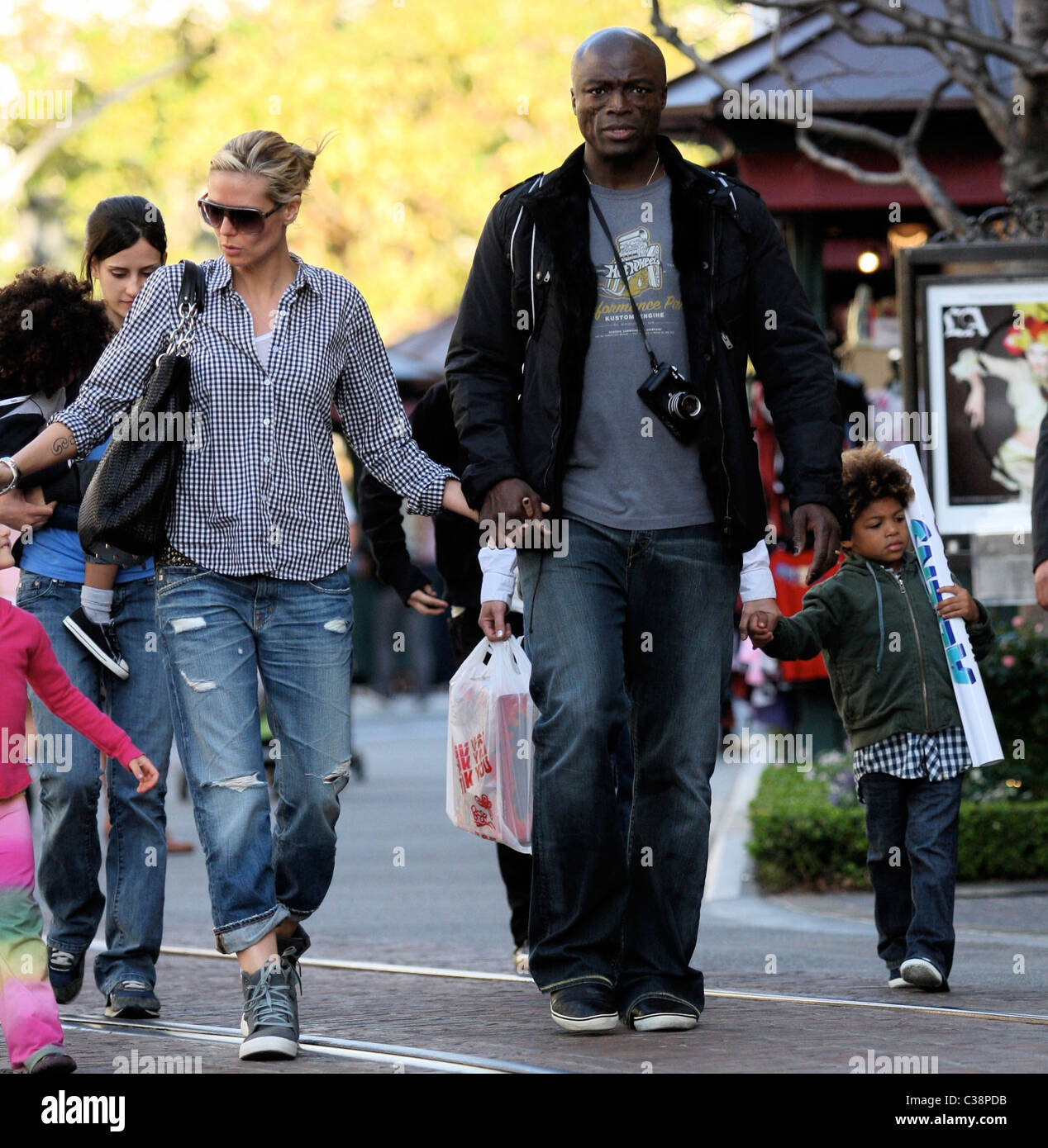 Heidi klum and her children johan and leni -Fotos und -Bildmaterial in ...