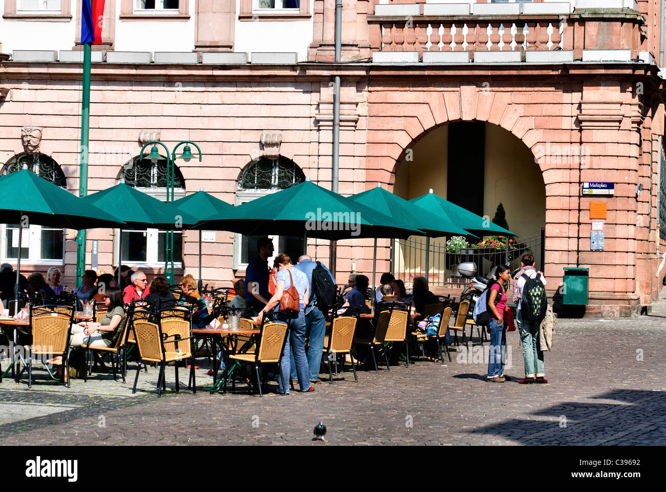 Heidelberg germany cafe -Fotos und -Bildmaterial in hoher Auflösung – Alamy
