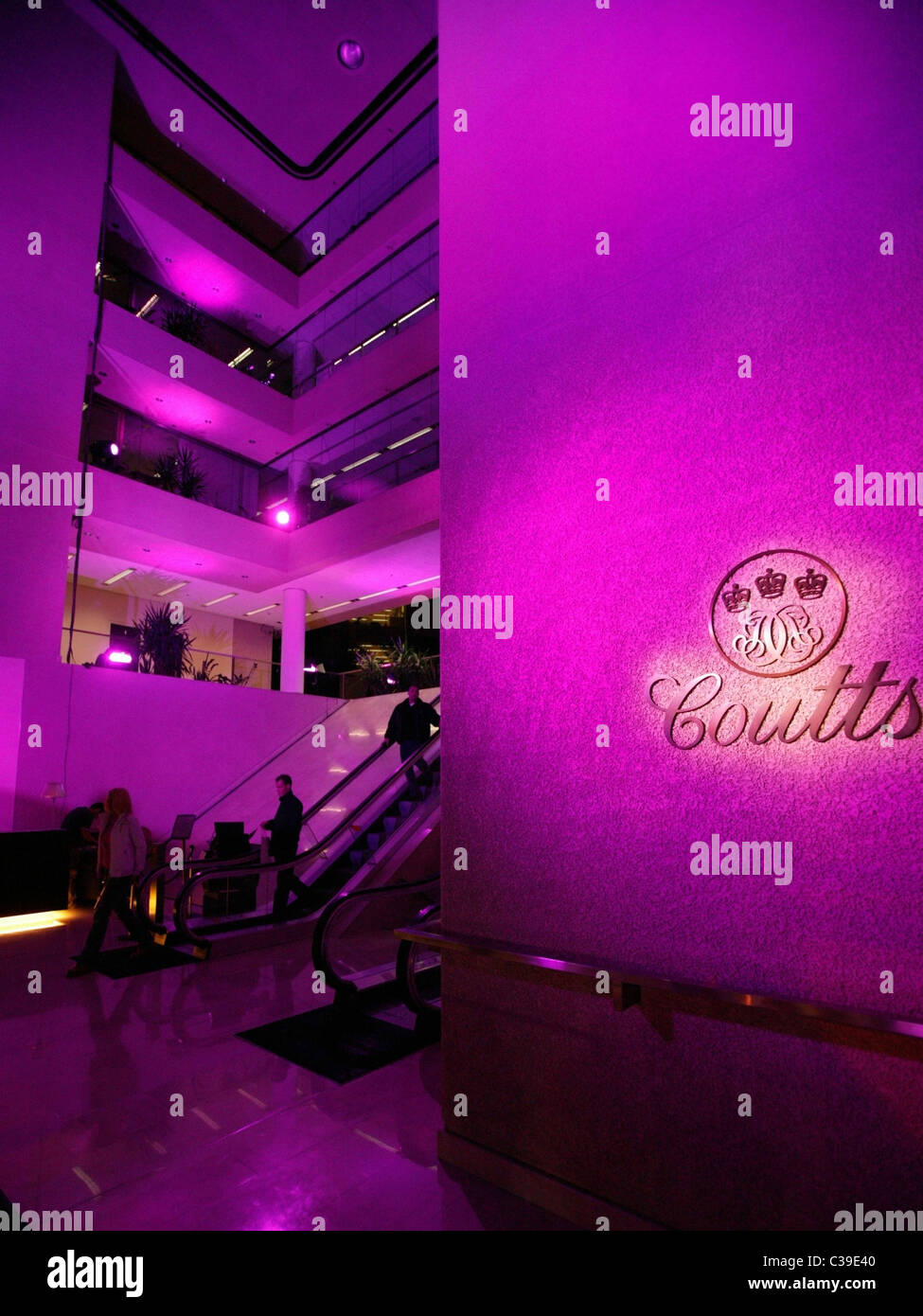 Coutts bank london -Fotos und -Bildmaterial in hoher Auflösung – Alamy