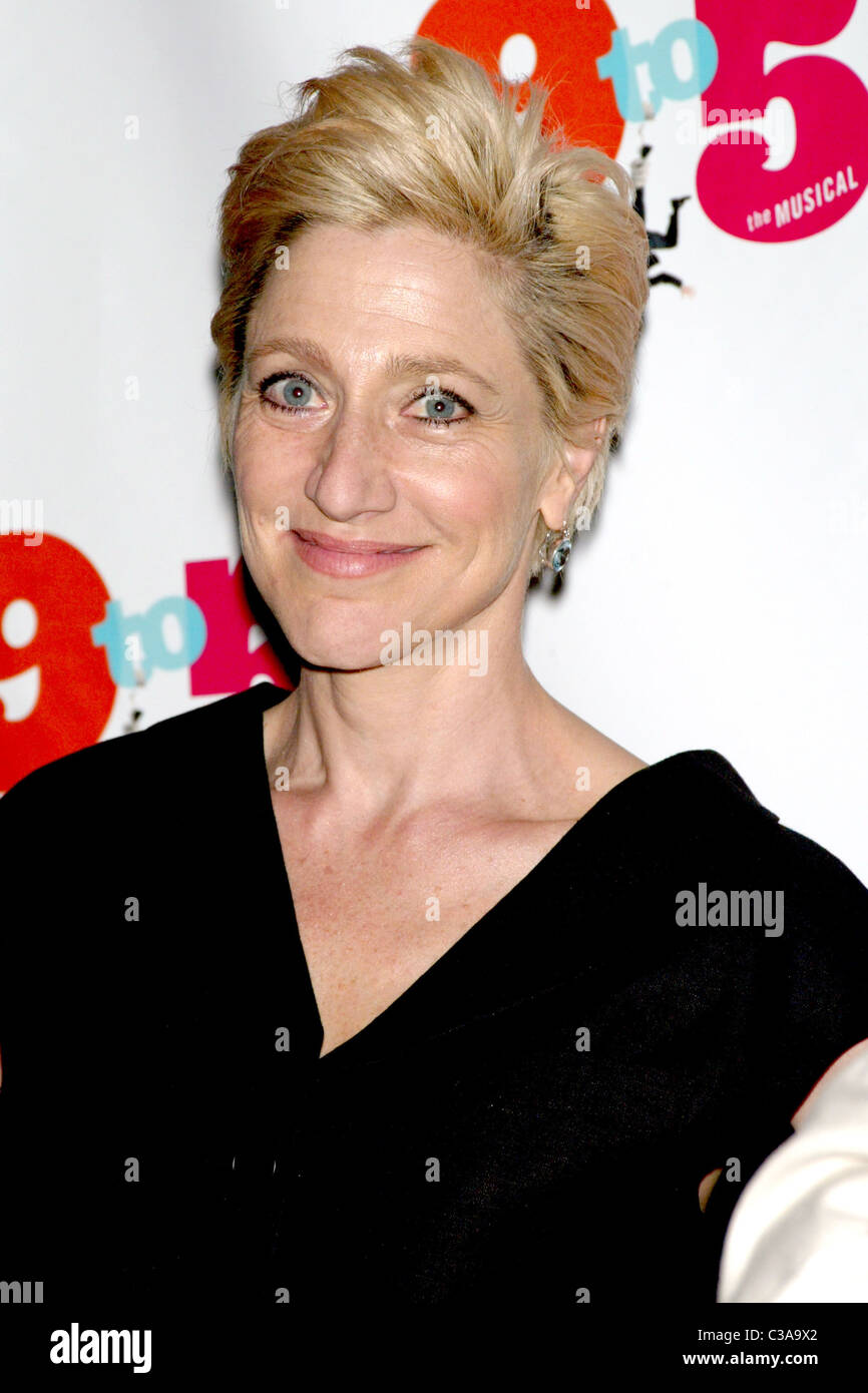 Edie Falco Premiere von der neuen Broadway-Musical "Nine to Five" im ...