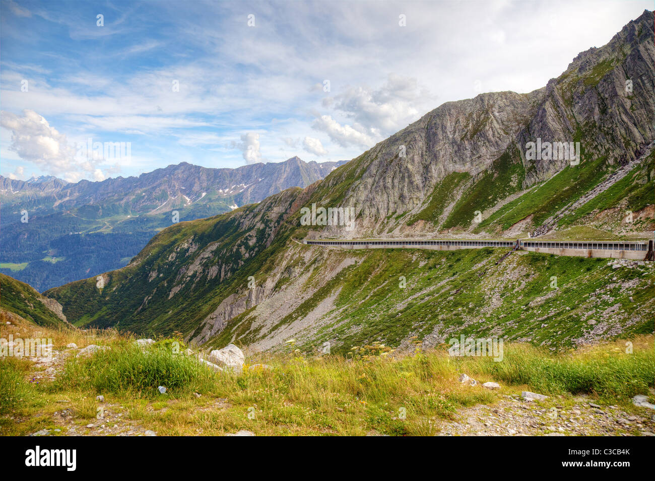 Schweizer alpental -Fotos und -Bildmaterial in hoher Auflösung – Alamy