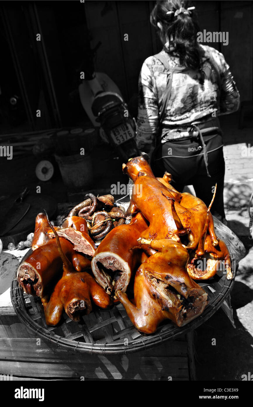 Hundefleisch grillen -Fotos und -Bildmaterial in hoher Auflösung – Alamy