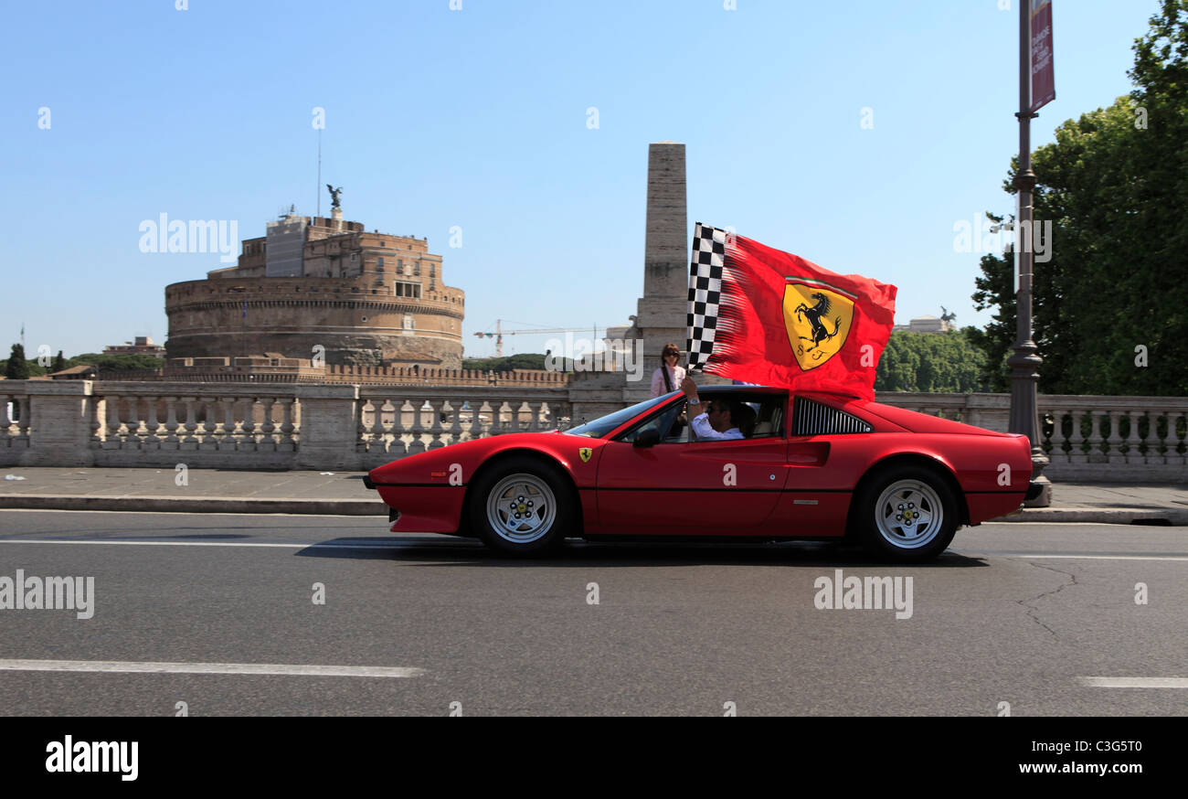 Ferrari flag -Fotos und -Bildmaterial in hoher Auflösung – Alamy