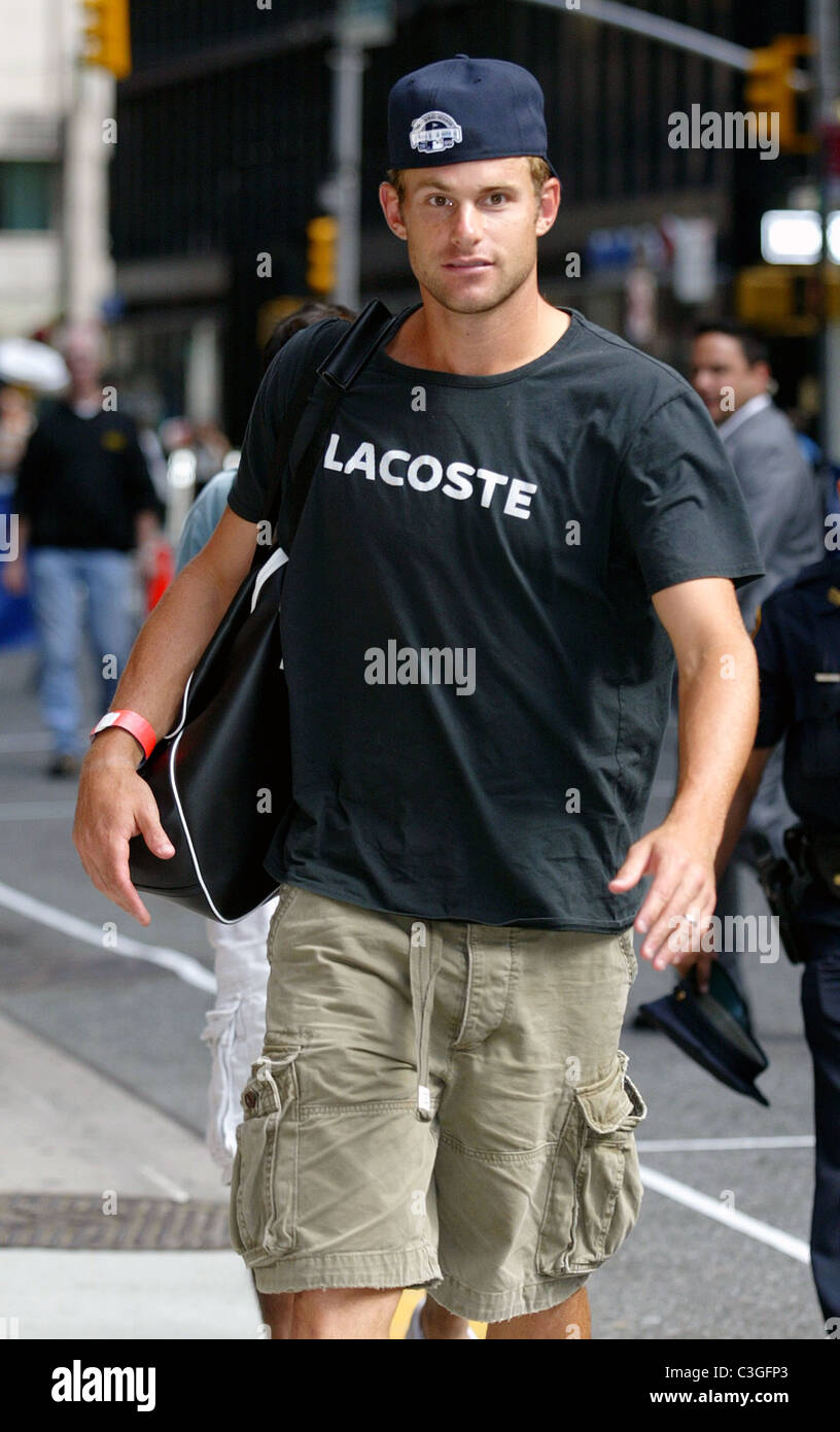Cargo shorts promis letterman zeigen 280809 -Fotos und -Bildmaterial in ...