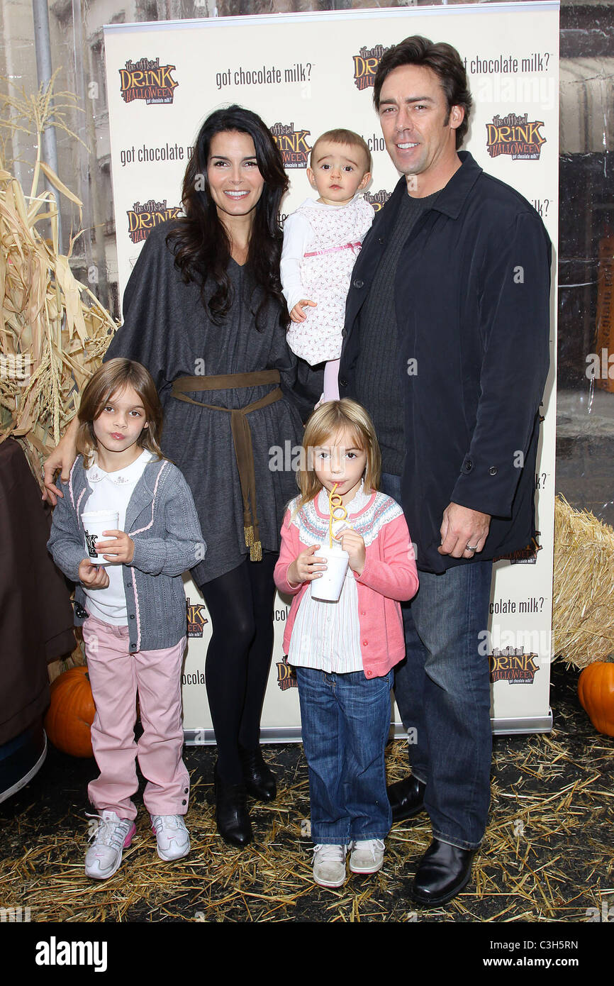 Angie Harmon, Ehemann Jason Sehorn und Kids, Finley Faith Sehorn, Avery ...