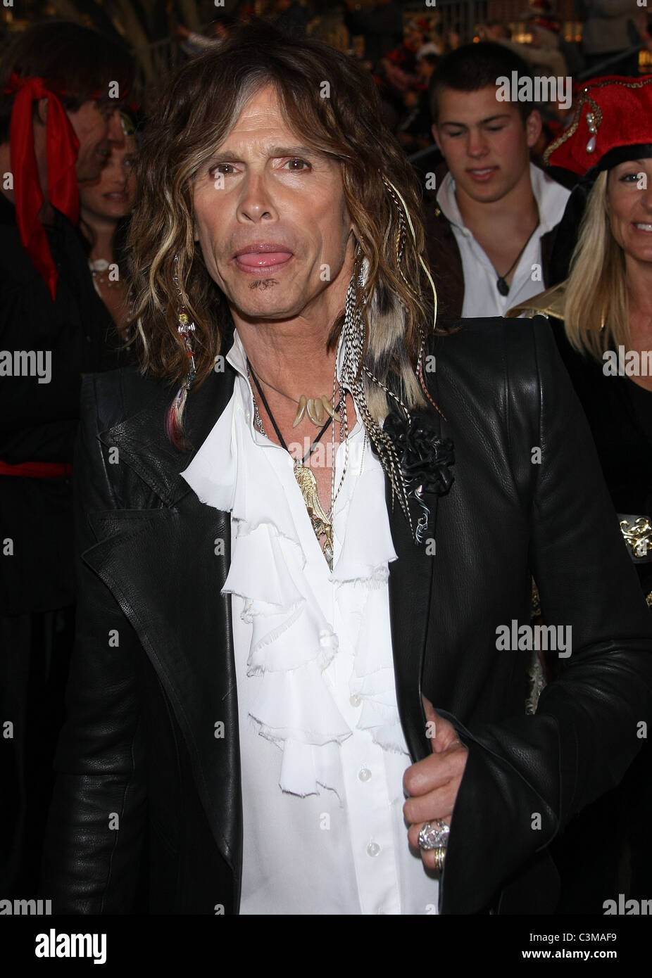 STEVEN TYLER PIRATES OF THE CARIBBEAN: ON STRANGER TIDES. WELT-PREMIERE ...