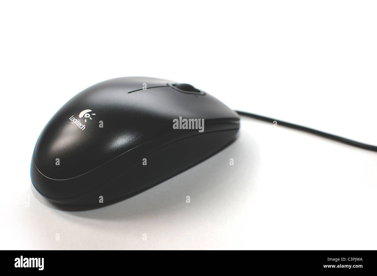 Black wired computer mouse isolated -Fotos und -Bildmaterial in hoher ...