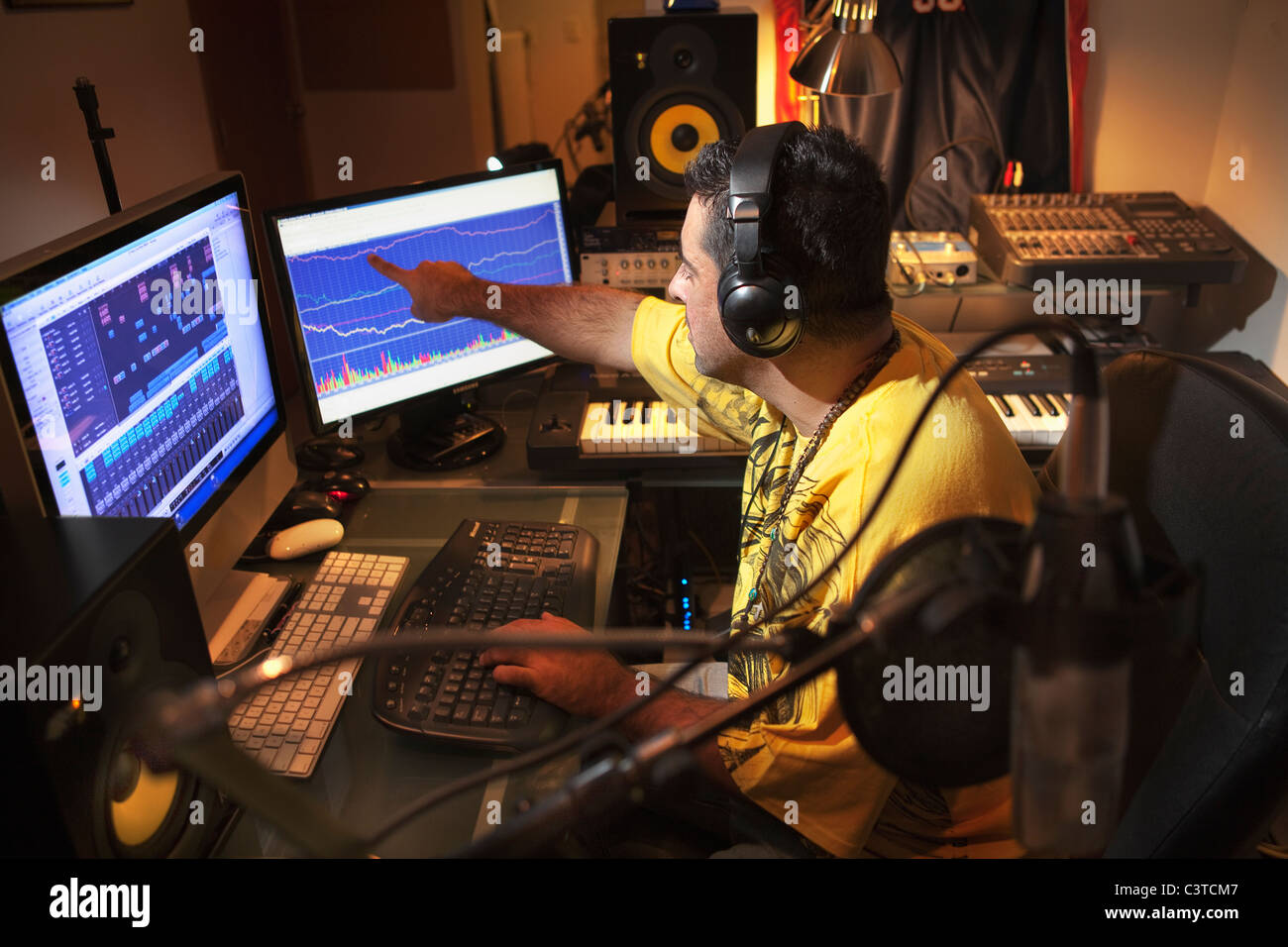 Musik studio -Fotos und -Bildmaterial in hoher Auflösung – Alamy