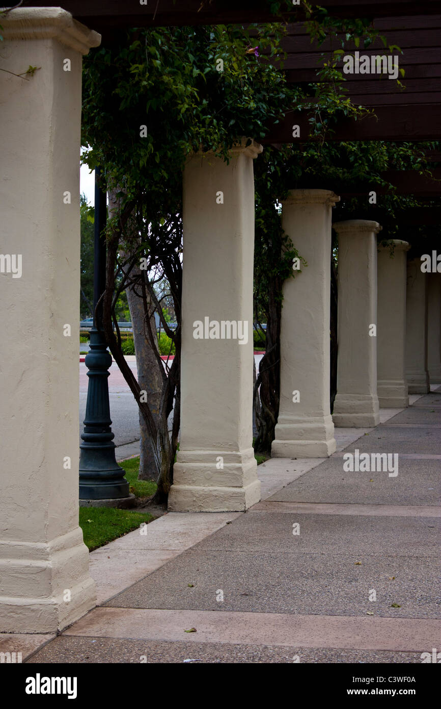 Spanische pergola -Fotos und -Bildmaterial in hoher Auflösung – Alamy