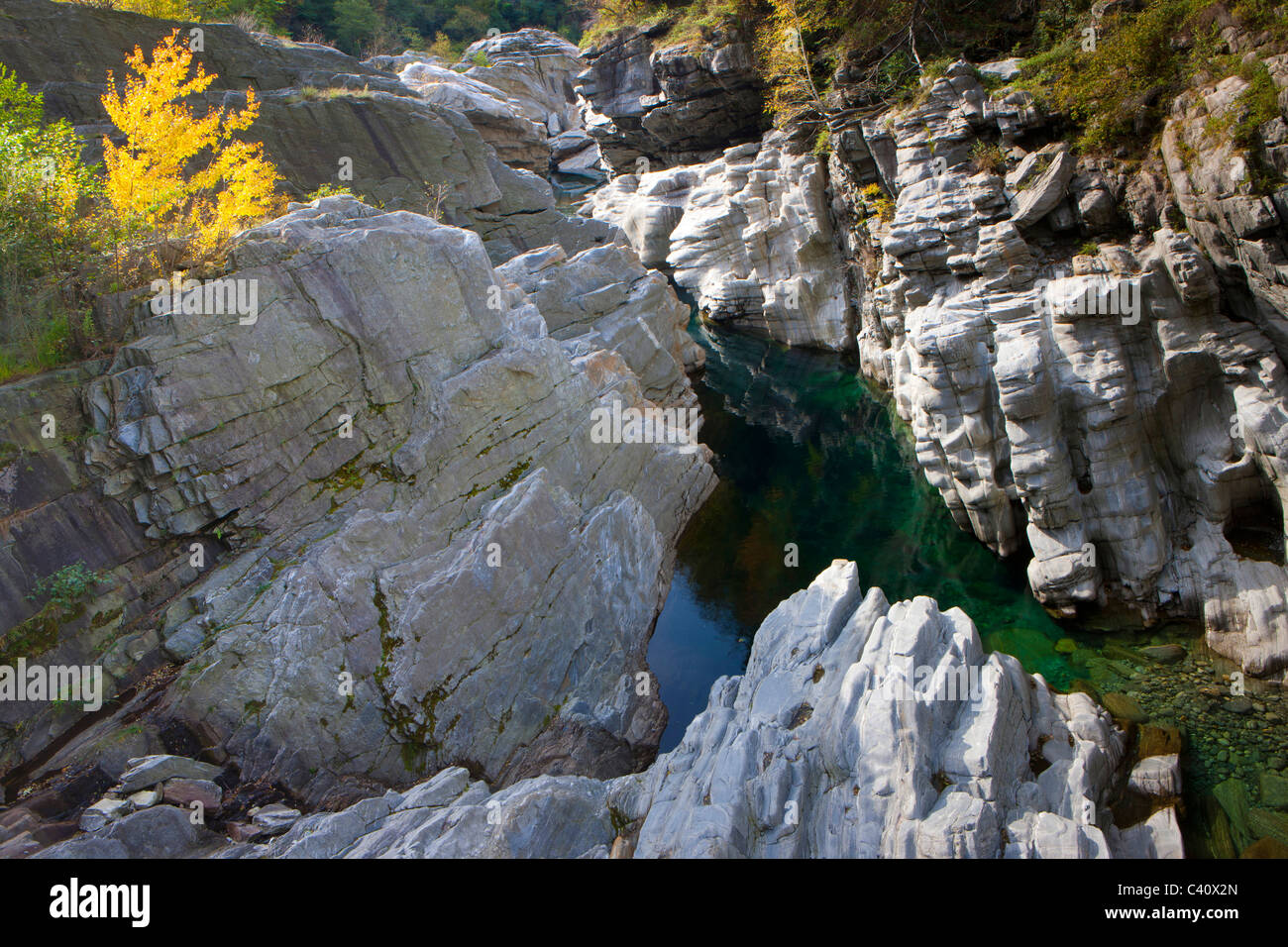Ponte Brolla, Schweiz, Europa, Kanton Tessin, Tal der Maggia, Gulch ...