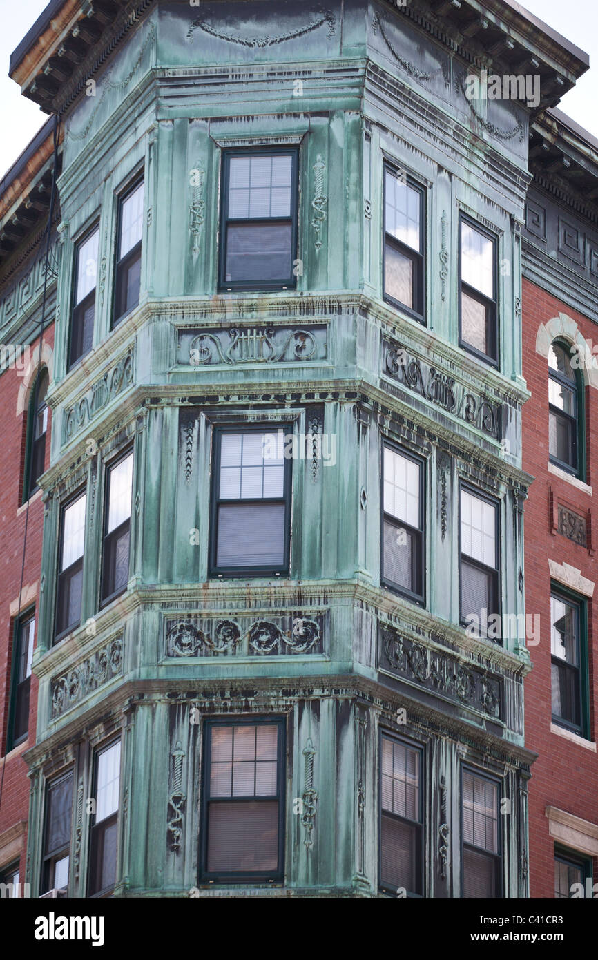 Verwitterte kupferverkleidung -Fotos und -Bildmaterial in hoher ...