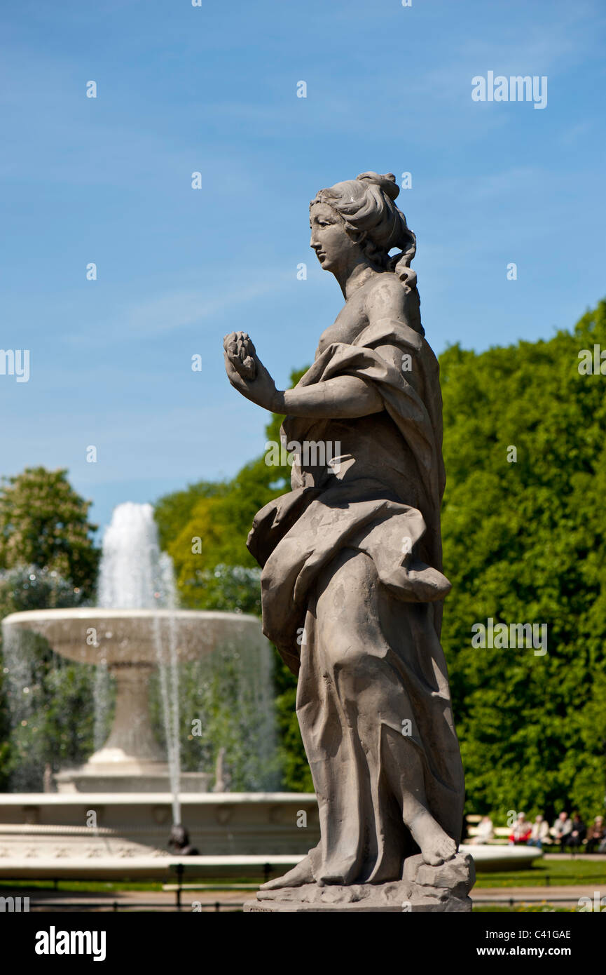 Warschauer park saski -Fotos und -Bildmaterial in hoher Auflösung – Alamy