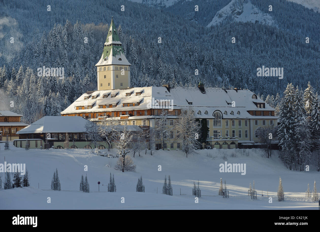 Garmisch winter -Fotos und -Bildmaterial in hoher Auflösung – Alamy