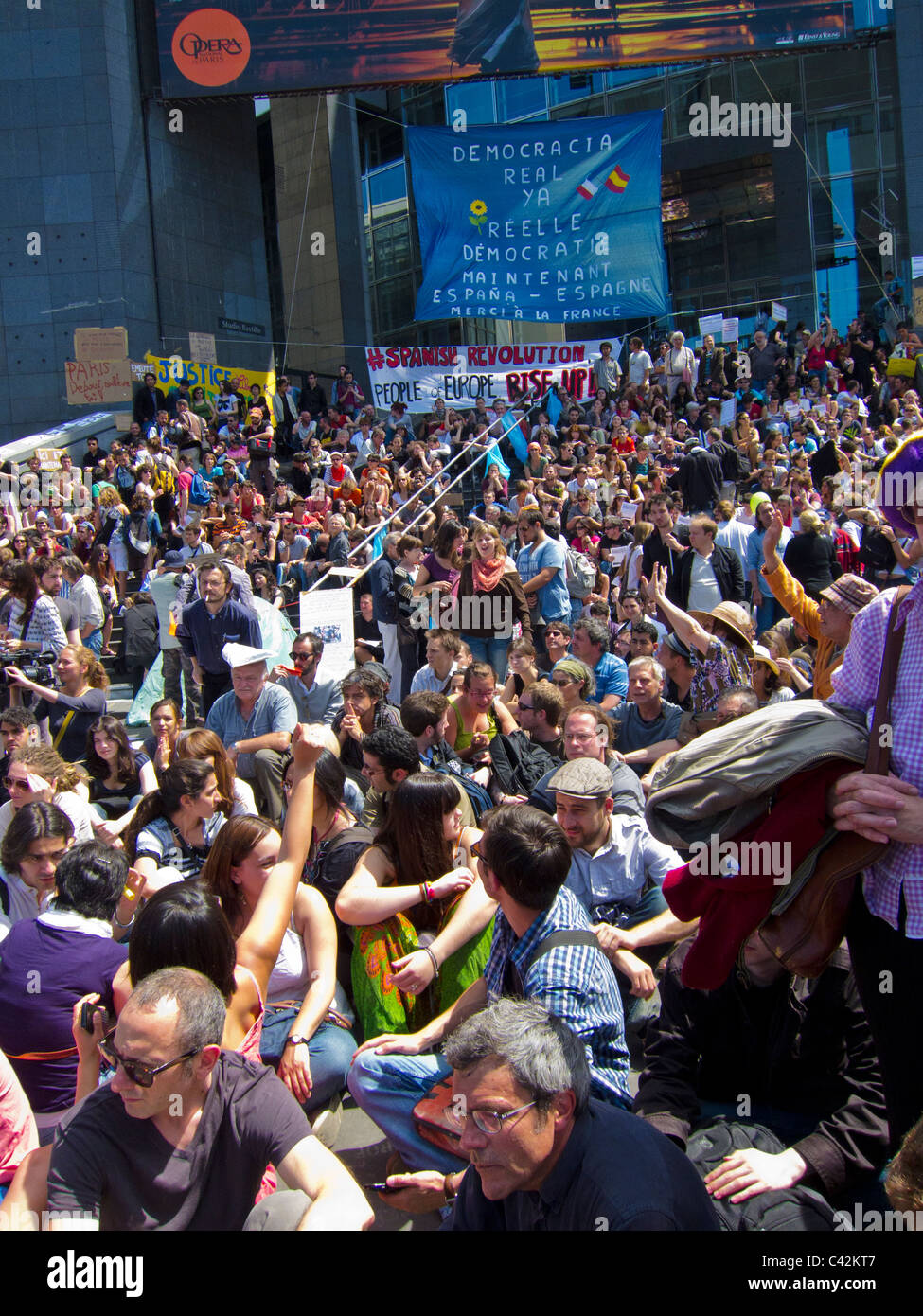 Große menschenmengen aus der luft -Fotos und -Bildmaterial in hoher ...