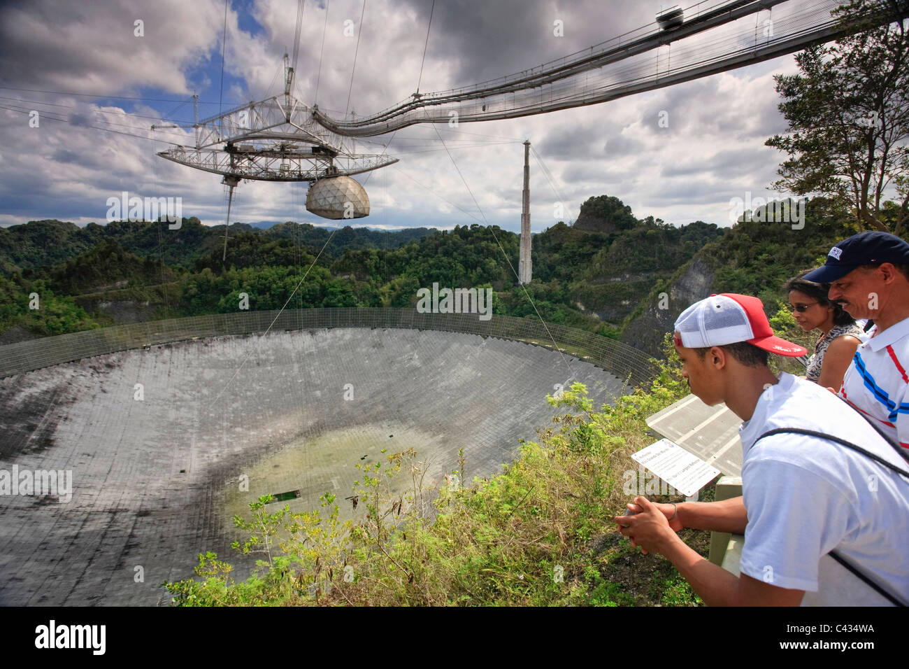 Arecibo observatory puerto rico -Fotos und -Bildmaterial in hoher ...