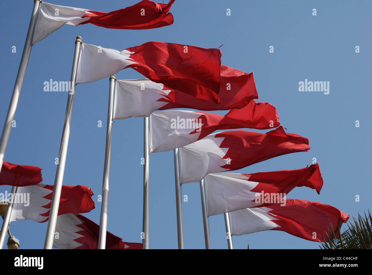Bahrain flagge hintergrund -Fotos und -Bildmaterial in hoher Auflösung ...