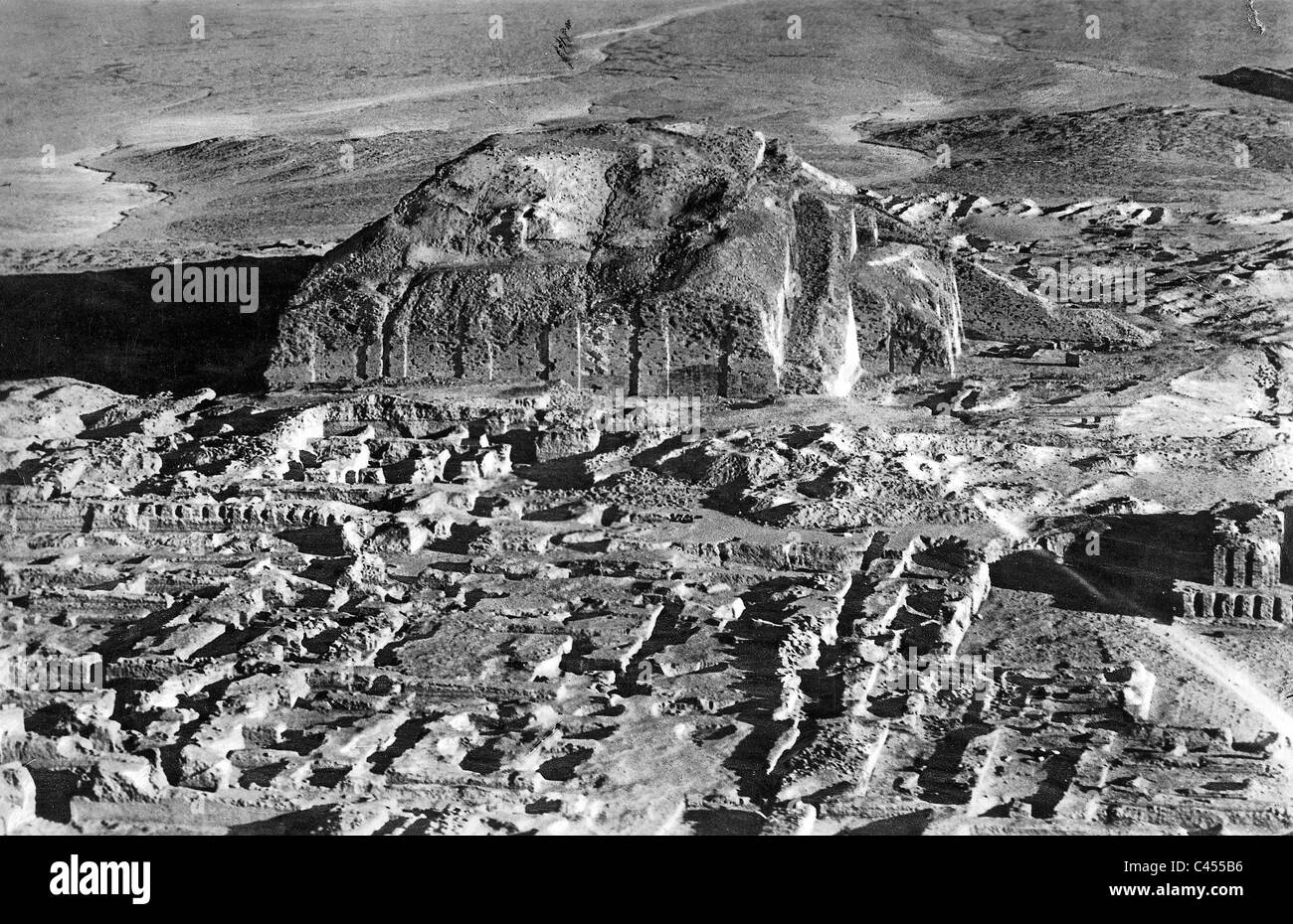 Zikkurat des mondgottes nanna Schwarzweiß-Stockfotos und -bilder - Alamy