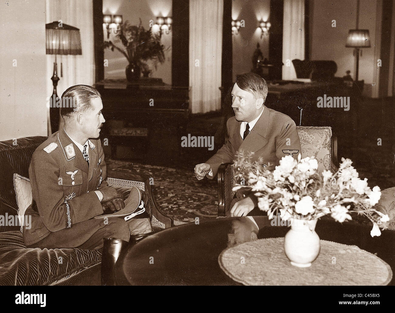 Adolf hitler adolf galland -Fotos und -Bildmaterial in hoher Auflösung ...