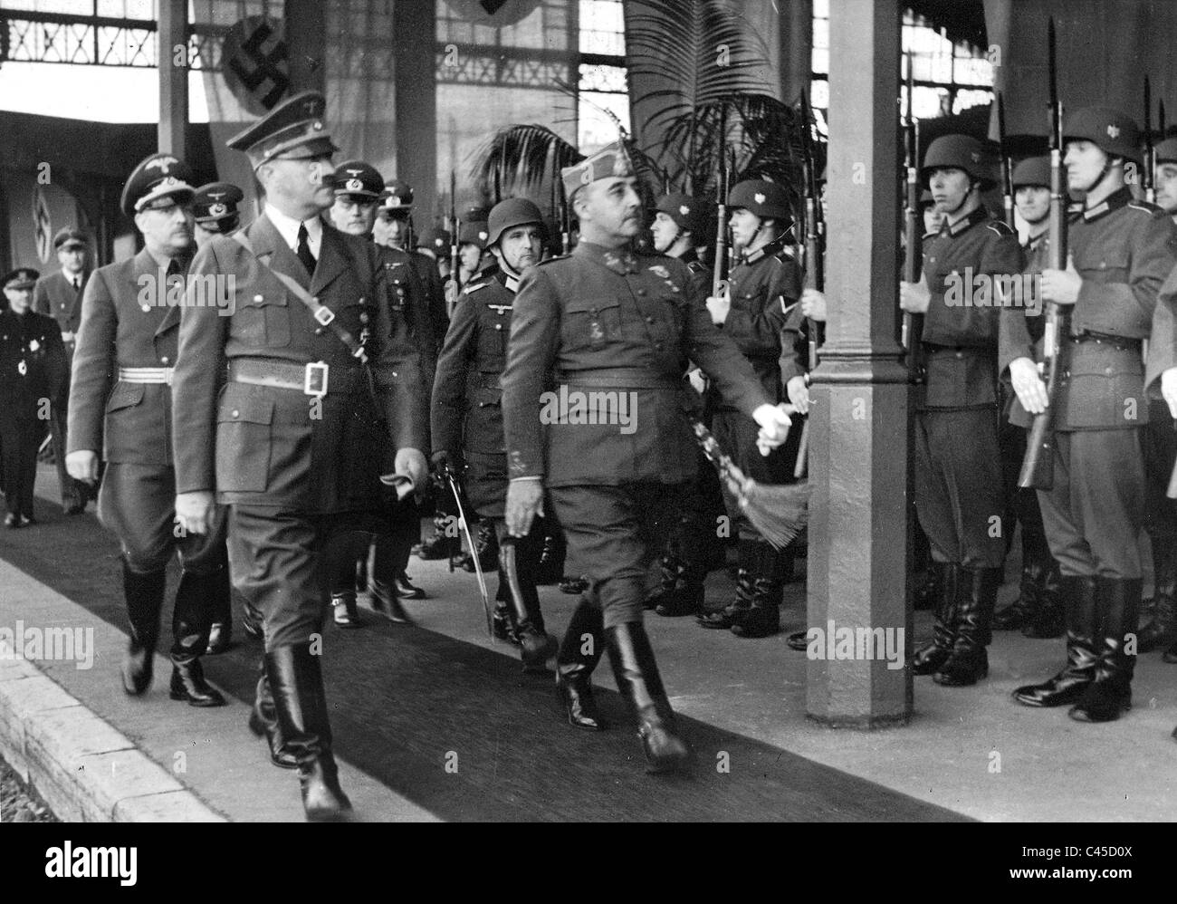 Hitler franco Schwarzweiß-Stockfotos und -bilder - Alamy