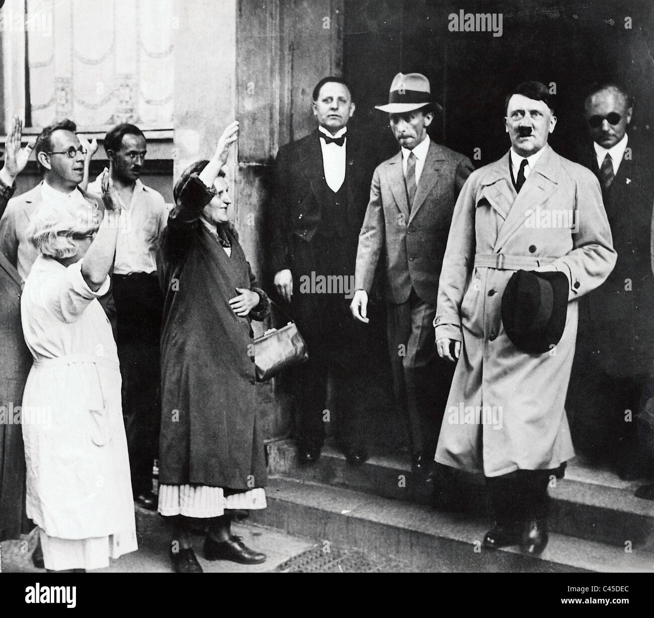 Hitler und Goebbels in Berlin, 1932 Stockfotografie - Alamy